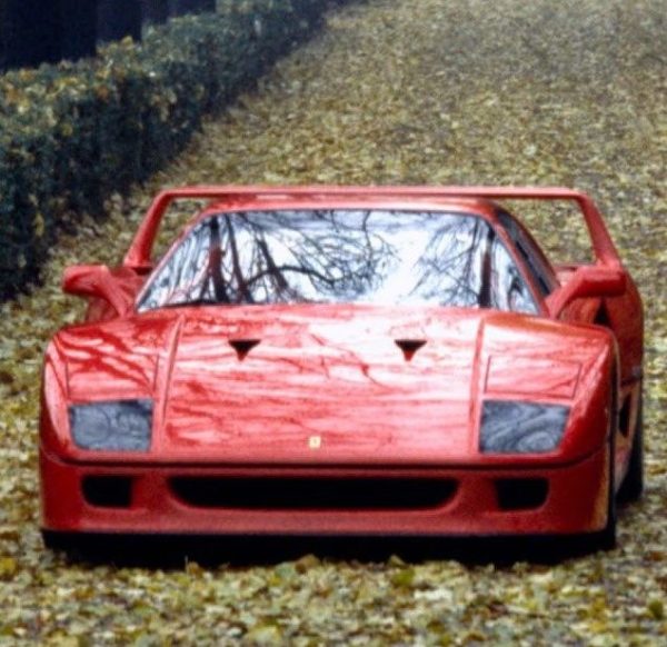ferrari-f40-front-view-1024×680 | SoViolette